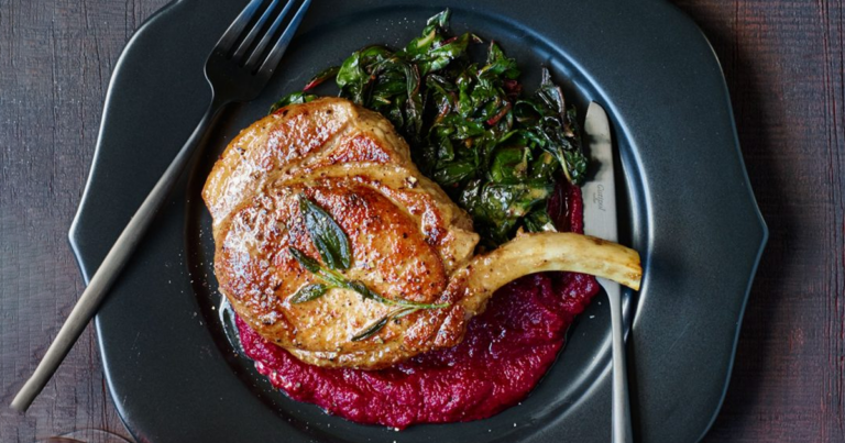 Свински котлет с пюре от червено цвекло - Meat Perfection